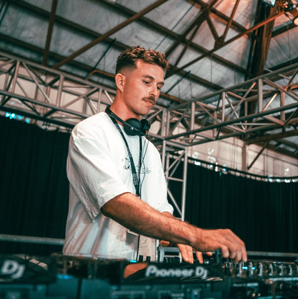 Tim Bates - Perth DJ - Streamline Entertainment