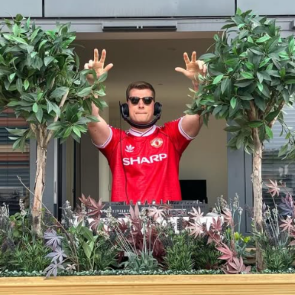 Jake Gosling - Perth DJ - Streamline Entertainment